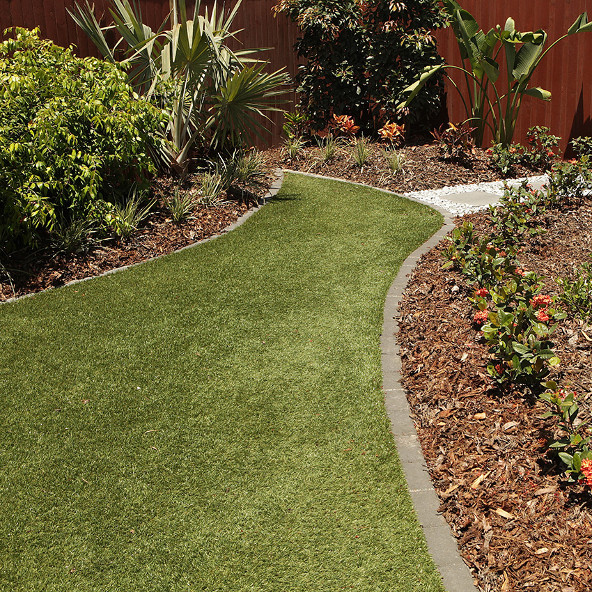 Finish Your Garden With Edges - Australian Paving Centre Barossa Valley