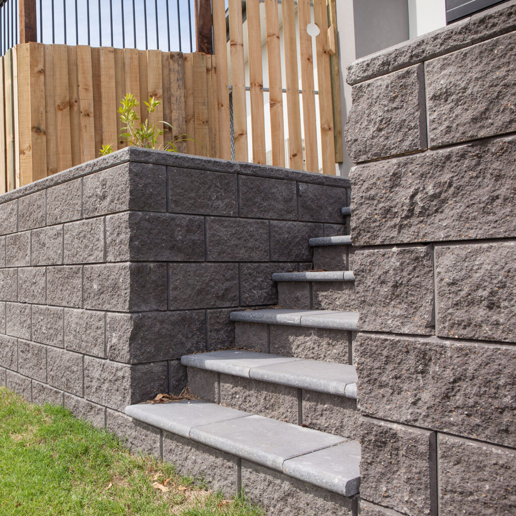 Retaining Walls Nuriootpa & Barossa Valley - Australian Paving Centre ...